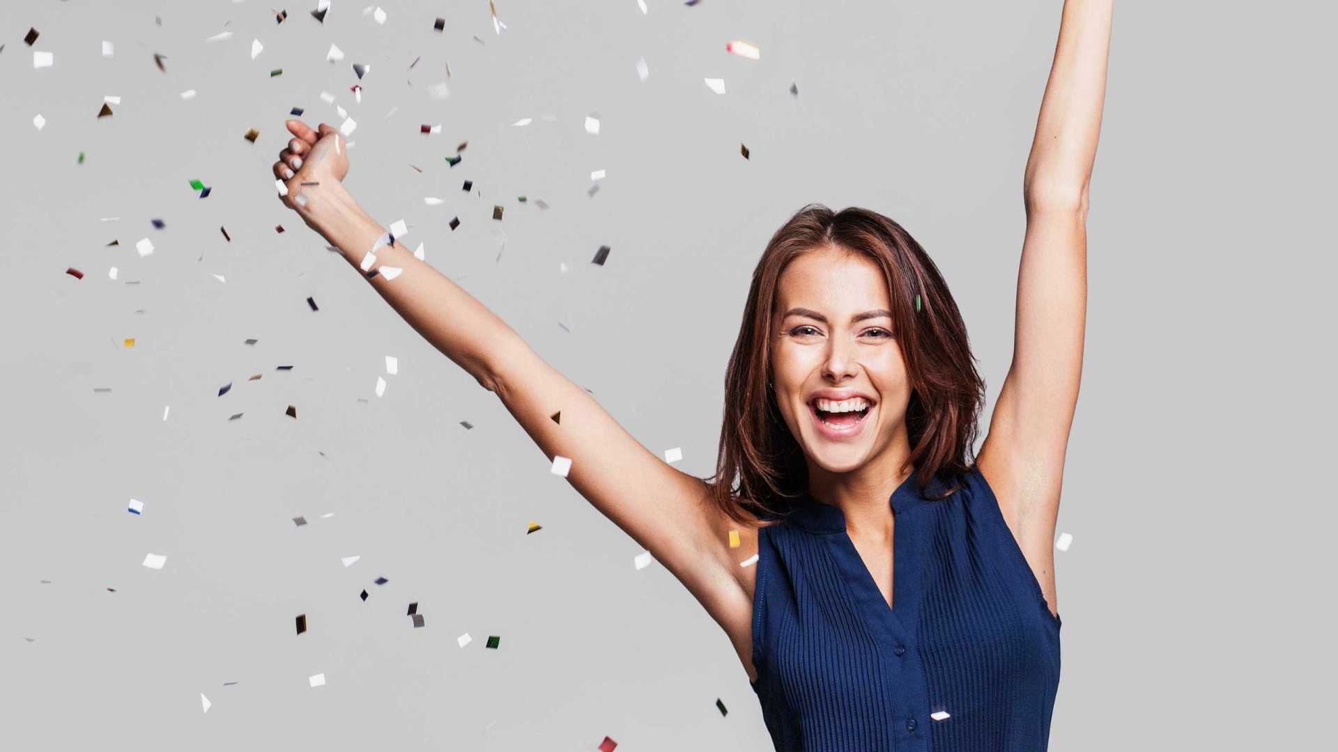 Pessoas Que Vivem De Aparência - BRUNIV